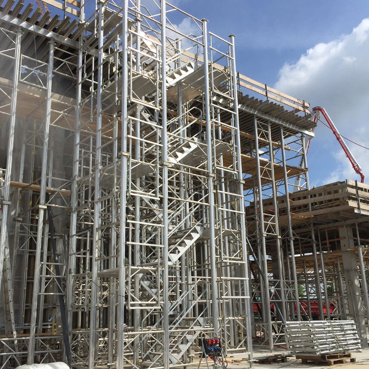 Scaffold boards & TITAN access stairs - ISCHEBECK TITAN