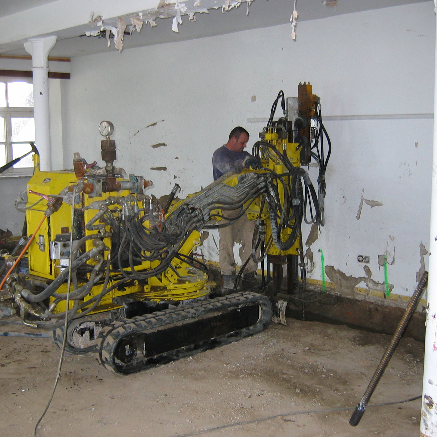 Foundations and underpinning with Micropile TITAN - ISCHEBECK TITAN